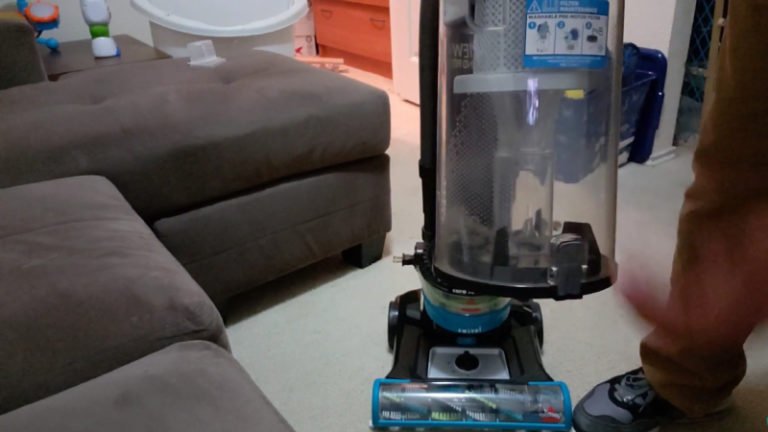 Bissell Cleanview Swivel Pet vs Rewind: Which Is Better Vac?