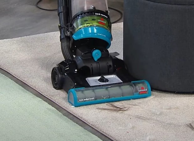 Bissell CleanView Compact vs PowerClean: Best For Pet Hairs