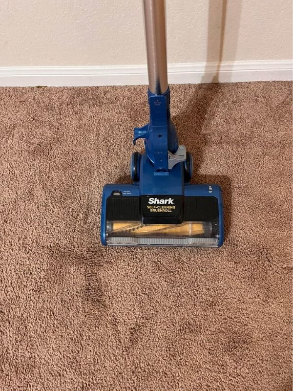 Shark HV343AMZ Vs Shark HV322: Which One Is The Winner?